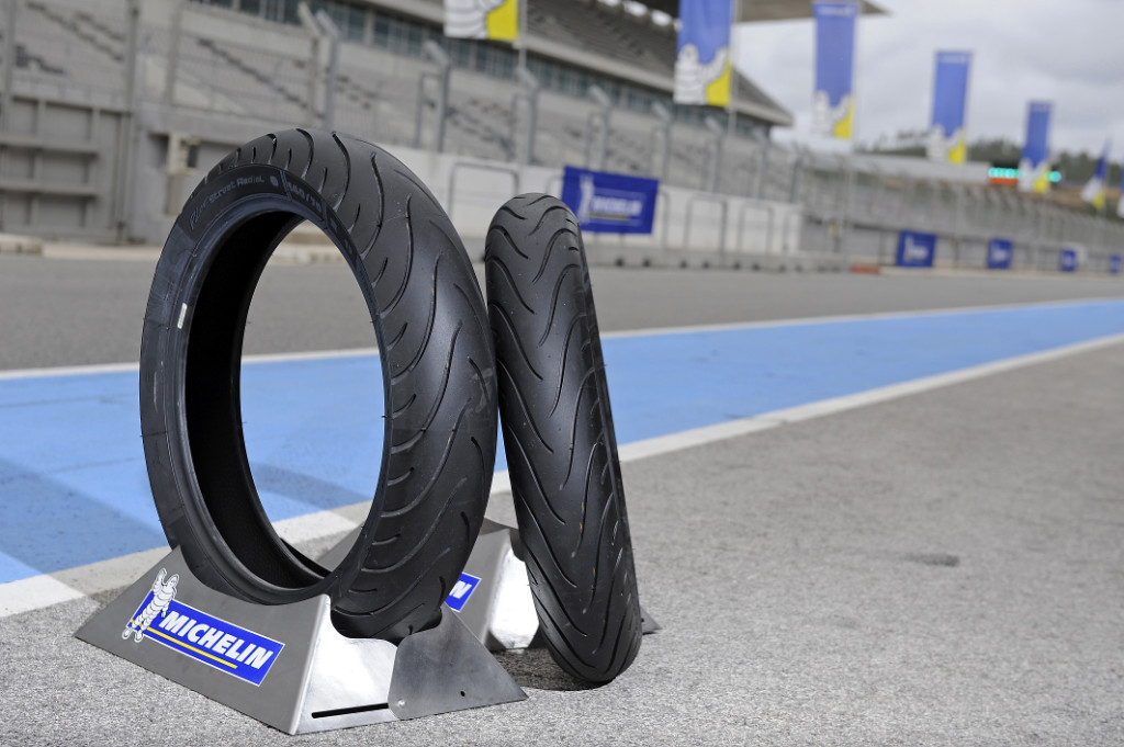 Review: Michelin Pilot Street Radial Di Honda CBR250R