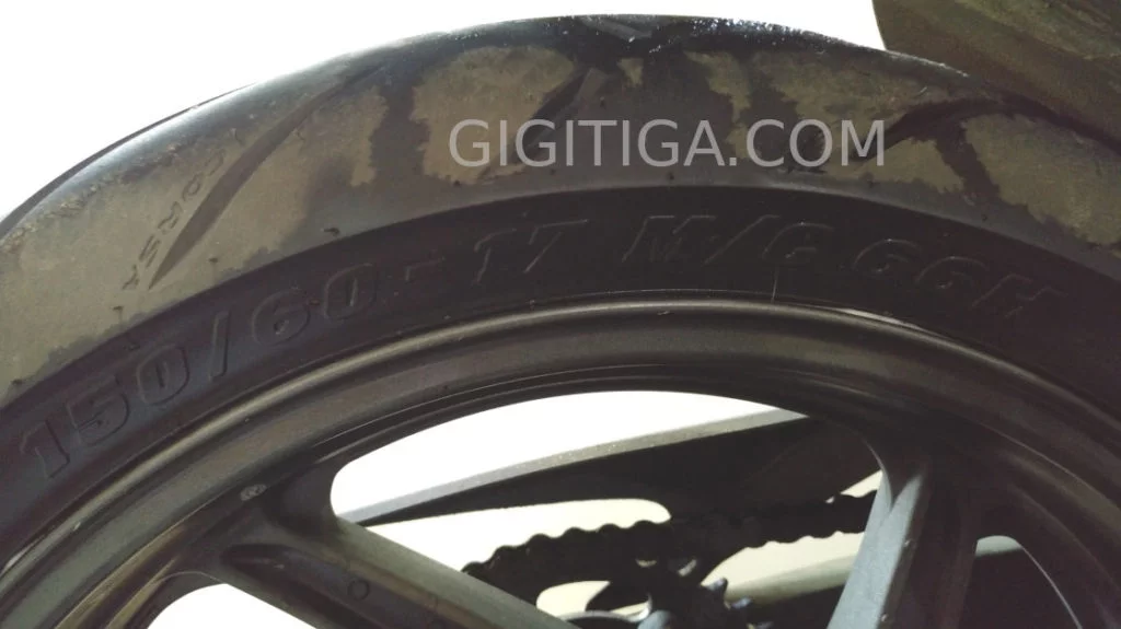 140/70, 150/60, 160/60. Panduan Memilih Ukuran Ban Motor